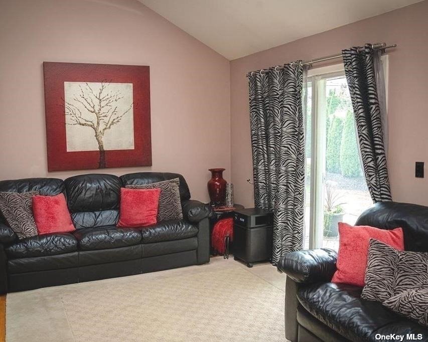 House Massapequa In Massapequa, Ny, United States For Sale (14602554)