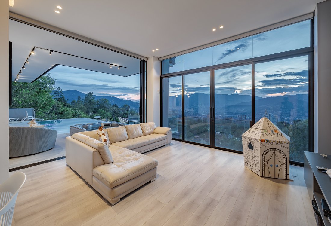 Exquisite Luxury Residence In Los Balsos, In Medellín, Antioquia ...