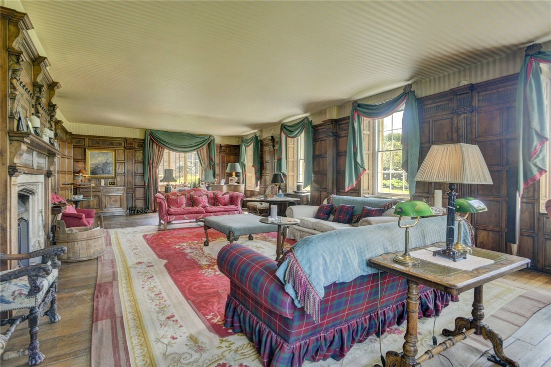 Beautifully Presented Parkland Estate In Furnham, England, United ...