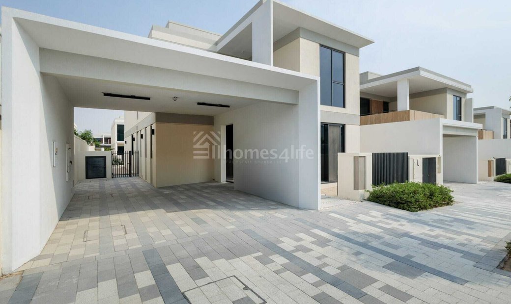 Exclusive Brand New | Single Row In Dubai, Dubai, United Arab Emirates ...