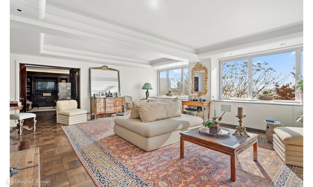 Coop New York In New York, New York, United States For Sale (14613008)