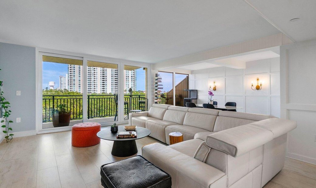 Full Renovated Two Bedroom Plus Loft In Boca Raton, Florida, United ...