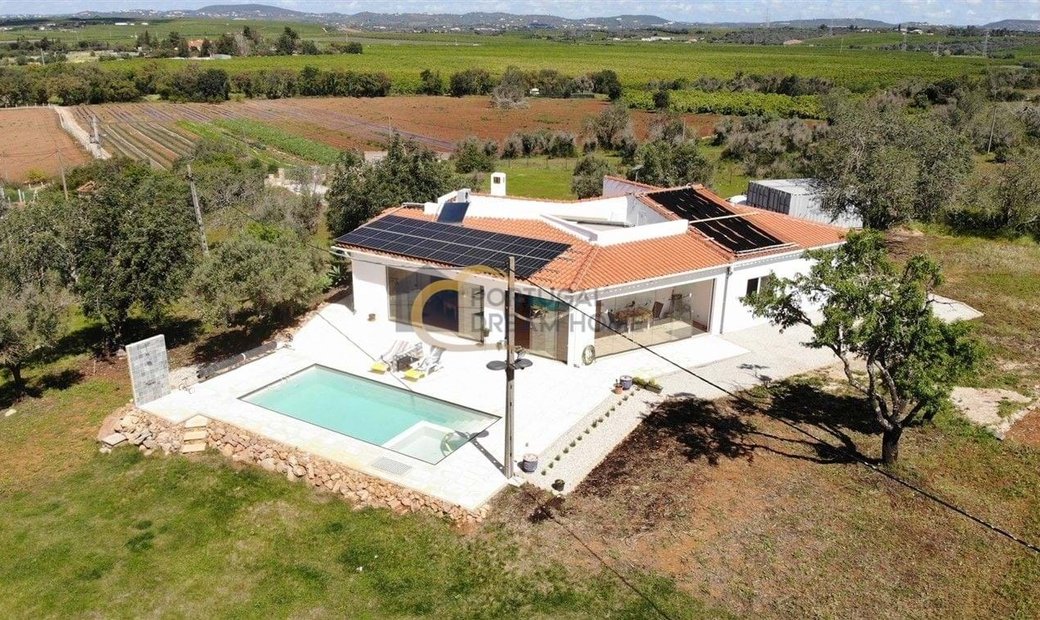 Modern Country Single Storey Country House With In Algoz, Algarve ...