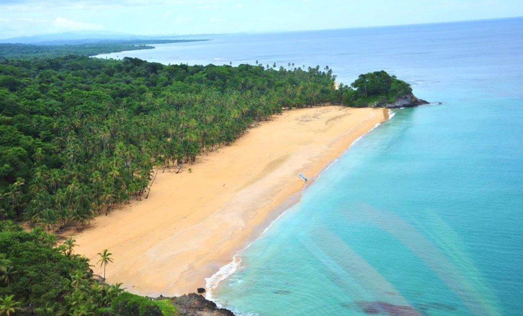 Ocean Front Land In Playa San Blas In Cocuyé Abajo, Colón Province ...