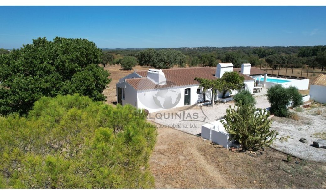 Typical Alentejo Farm With Swimming In São Miguel De Machede, évora ...