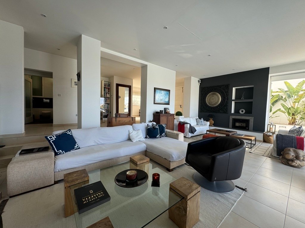 Santa Maria Estate Villa In Mgarr, Malta For Sale (14629001)