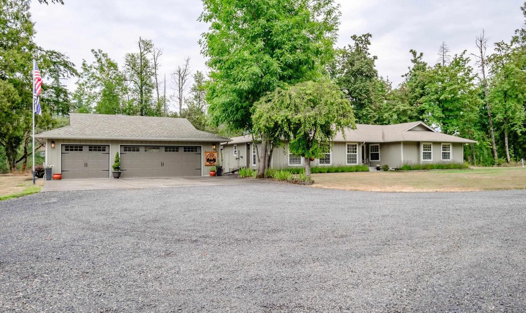 Residential Gates In Gates, Oregon, United States For Sale (14639745)