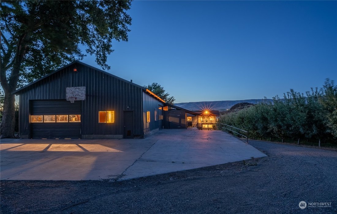 Residential Malaga In Malaga, Washington, United States For Sale (14631684)