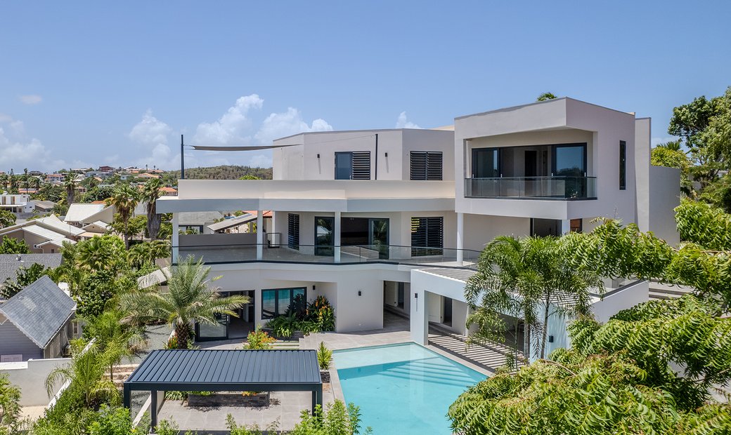 Jan Sofat 98 In Willemstad, Curaçao, Curaçao For Sale (14652247)