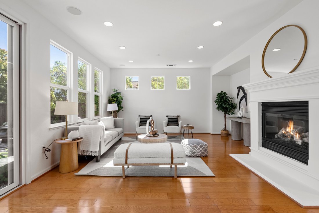 Exquisite Luxury Home In Serene Hamilton In Novato, California, United ...