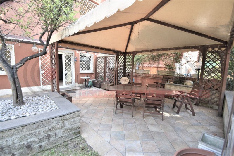 Roma Apartment In Rome, Lazio, Italy For Sale (14656343)