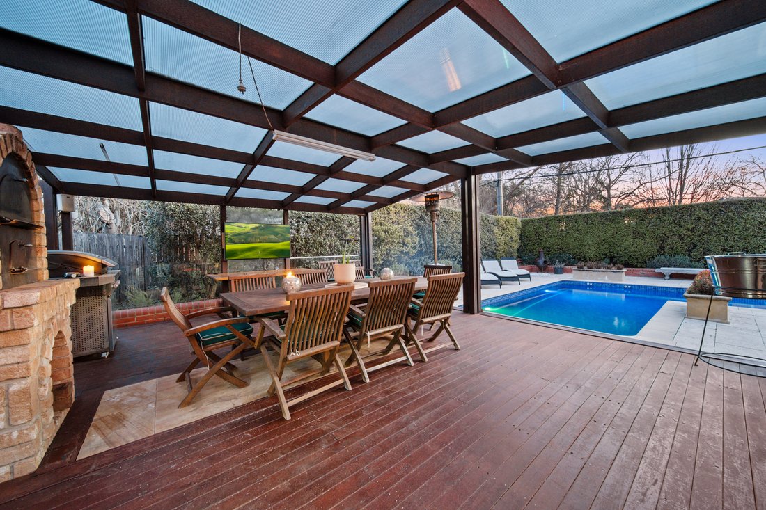 Classic Beauty With Modern In Reid, Australian Capital Territory ...