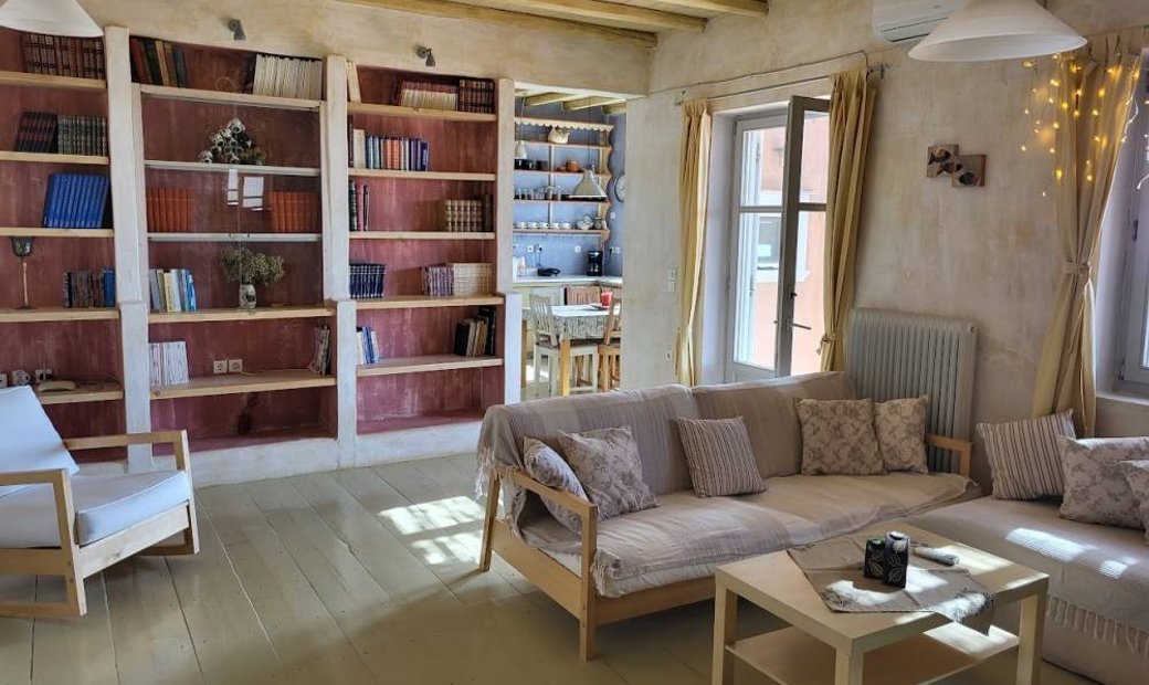 Detached 220sqm In Syros In Vari, Greece For Sale (14667250)