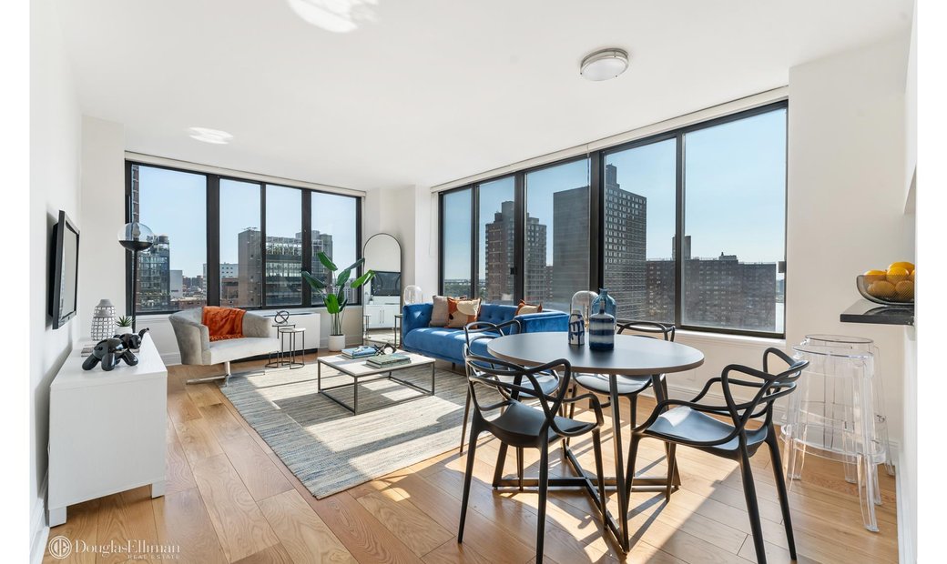 Condo New York In New York, New York, United States For Sale (14675206)