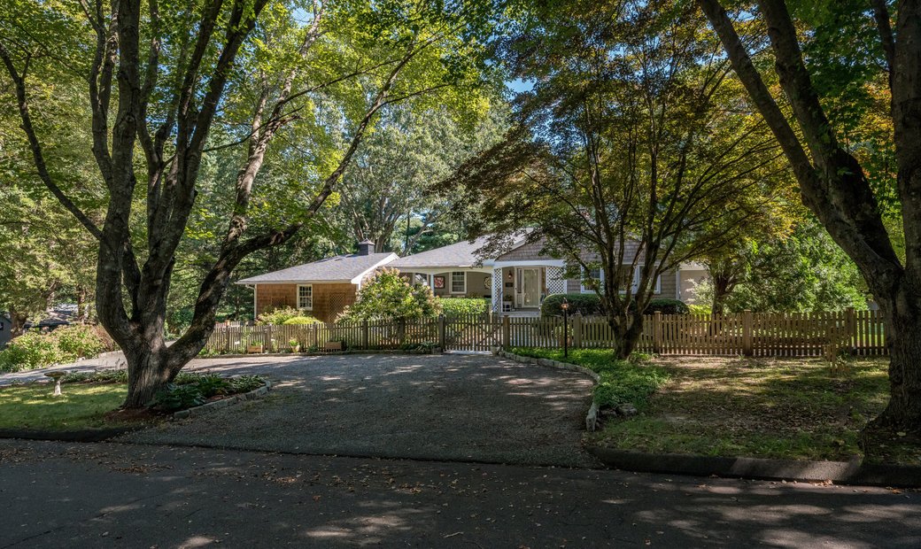 7 Forest Hills Drive In Killingworth, Connecticut, United States For ...