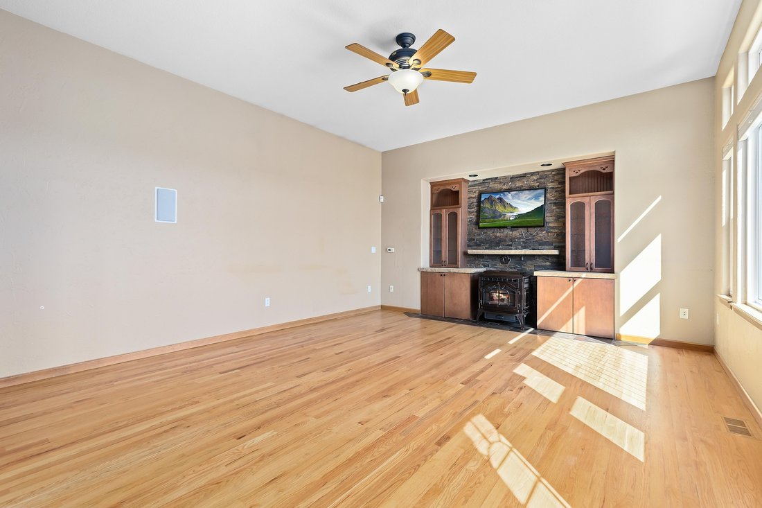 499 White Ash Dr In Gold Hill, Colorado, United States For Sale (14681921)