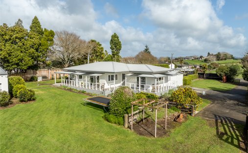 Luxury homes for sale in Hamilton, Waikato, New Zealand | JamesEdition