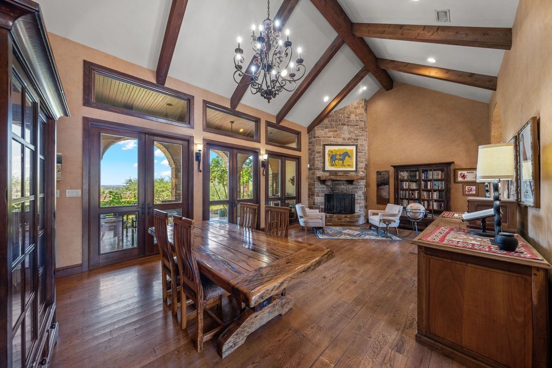 Exquisite Tuscan Style Estate In Prestigious In Kerrville, Texas ...