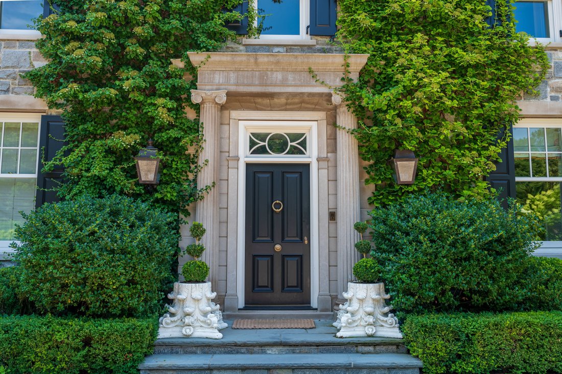 Custom Waterfront Estate In Mead Point In Greenwich, Connecticut ...