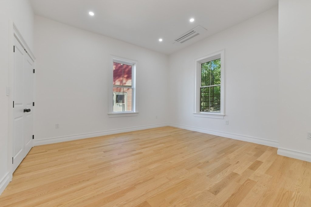Beautifully Transformed Townhome In A In Boston, Massachusetts, United ...