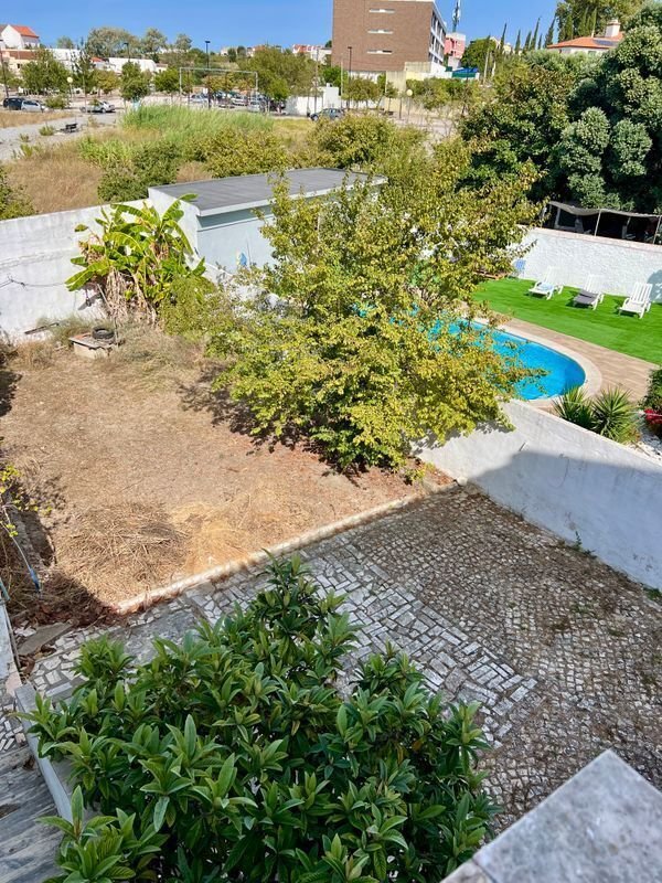 House Costa Da Caparica Portugal In Trafaria, Setubal, Portugal For ...