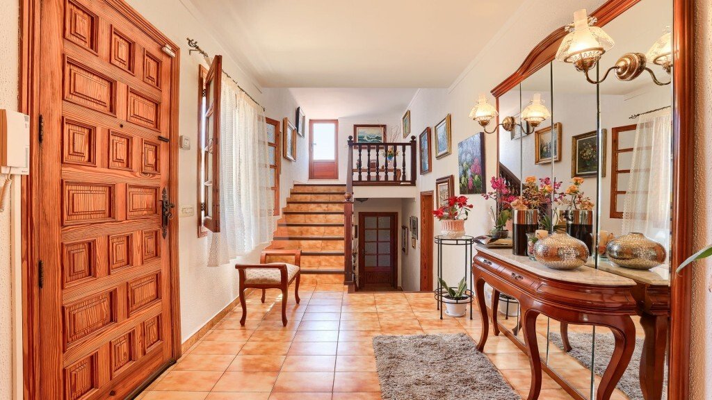 Villa For Sale In Gotmar With Potential In Pollença, Balearic Islands ...