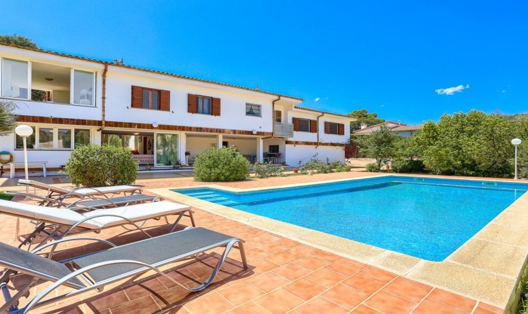 Villa For Sale In Gotmar With Potential In Pollença, Balearic Islands ...