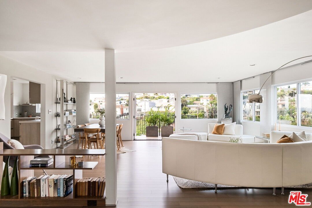 411 Rees St In Los Angeles, California, United States For Sale (14693397)