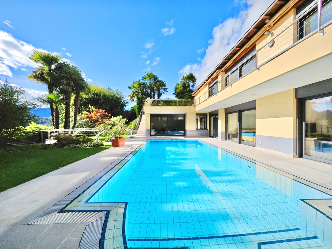 Lugano: Villa With Pool, Garden And Private In Lugano, Ticino ...