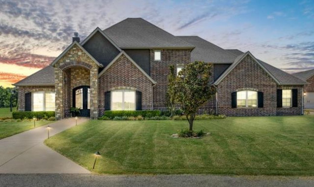 Custom Home On 40 Serene Acres In Mannford, Oklahoma, United States For ...