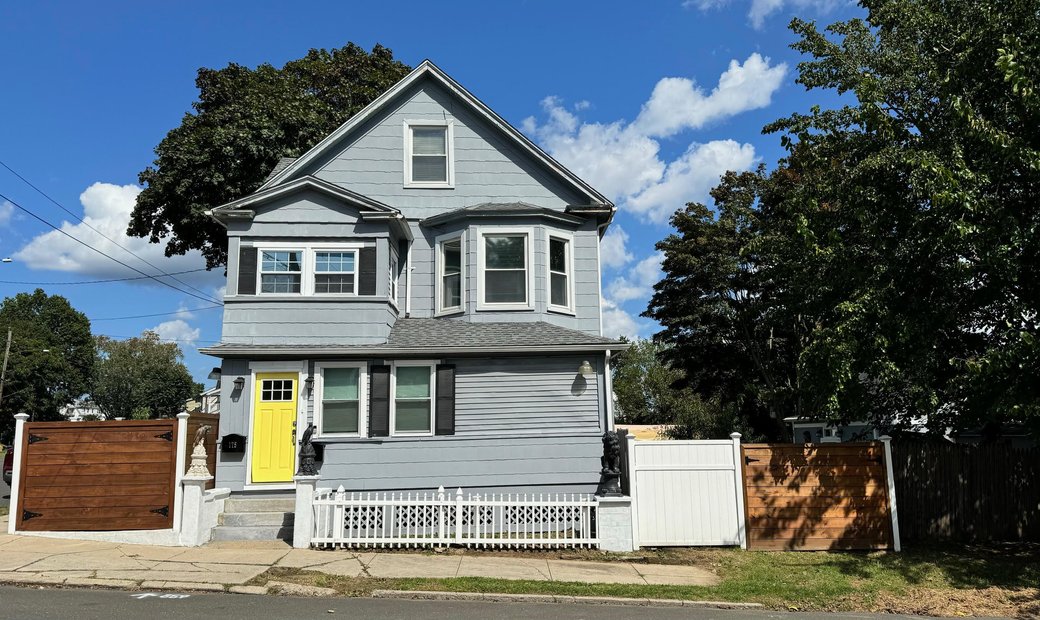 6 Bedrooms Multi Family (2 4 Units) In Bridgeport, Connecticut, United ...