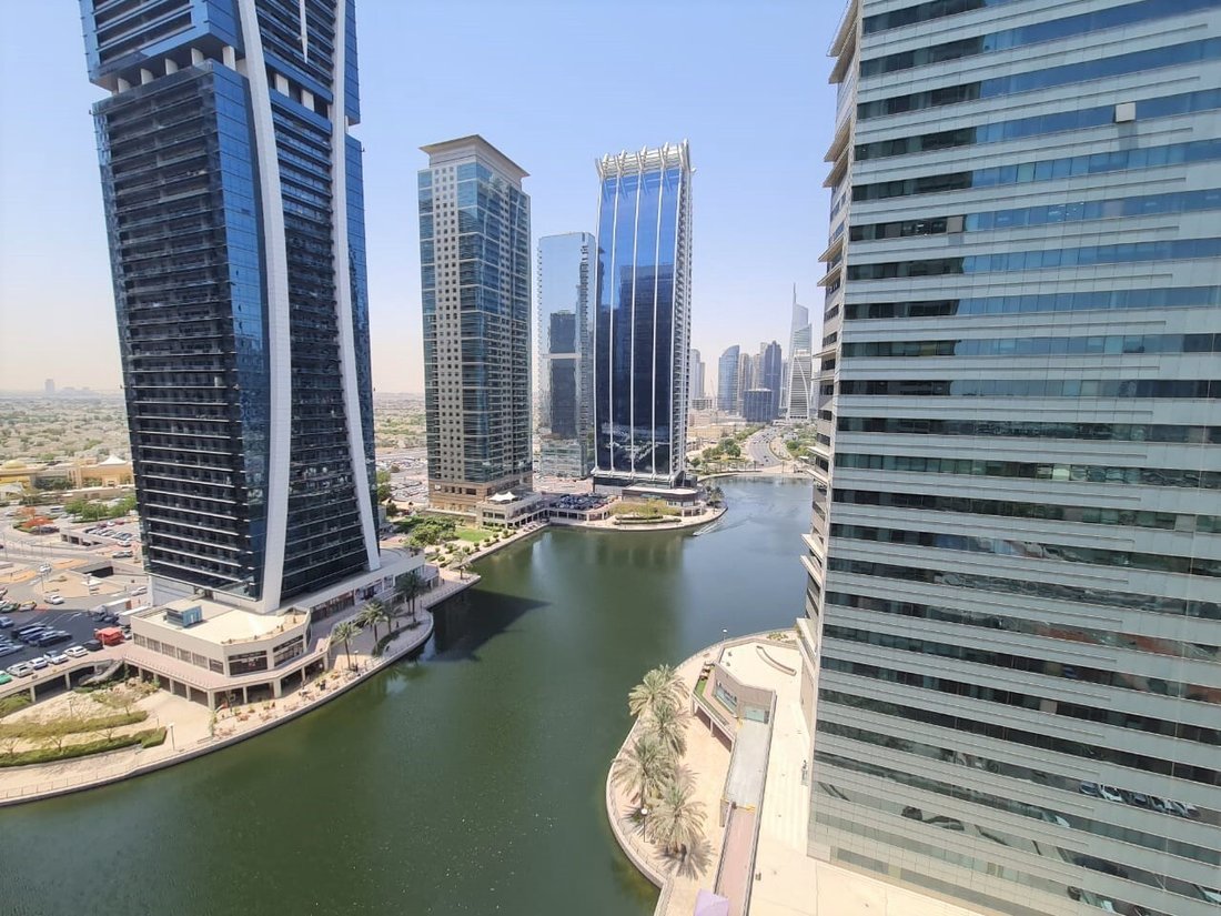 Massive Layout 2 Br With Sweeping Lakes In Dubai, Dubai, United Arab ...