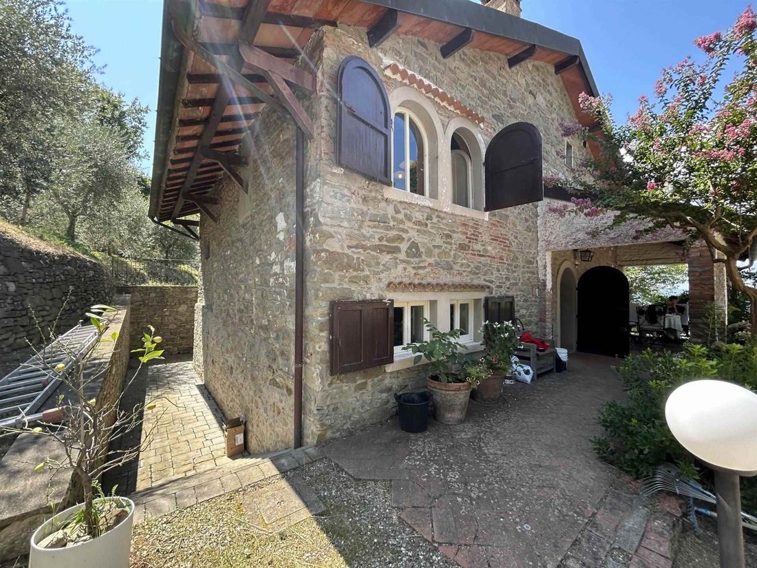 Rustico Arezzo In Puglia, Tuscany, Italy For Sale (14699358)