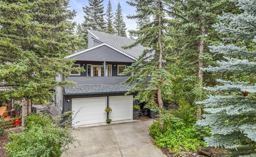 Luxury homes for sale in Alberta, Canada | JamesEdition