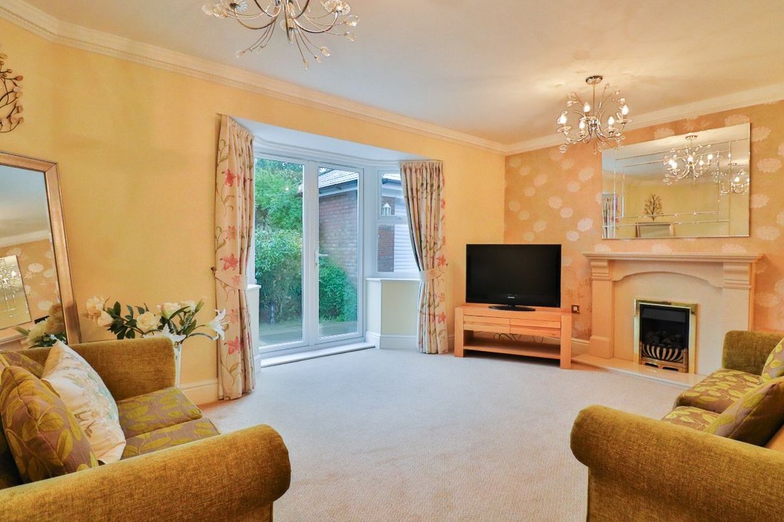 Outstanding 6 Bedroom Detached Family Home In Thornaby, England, United ...