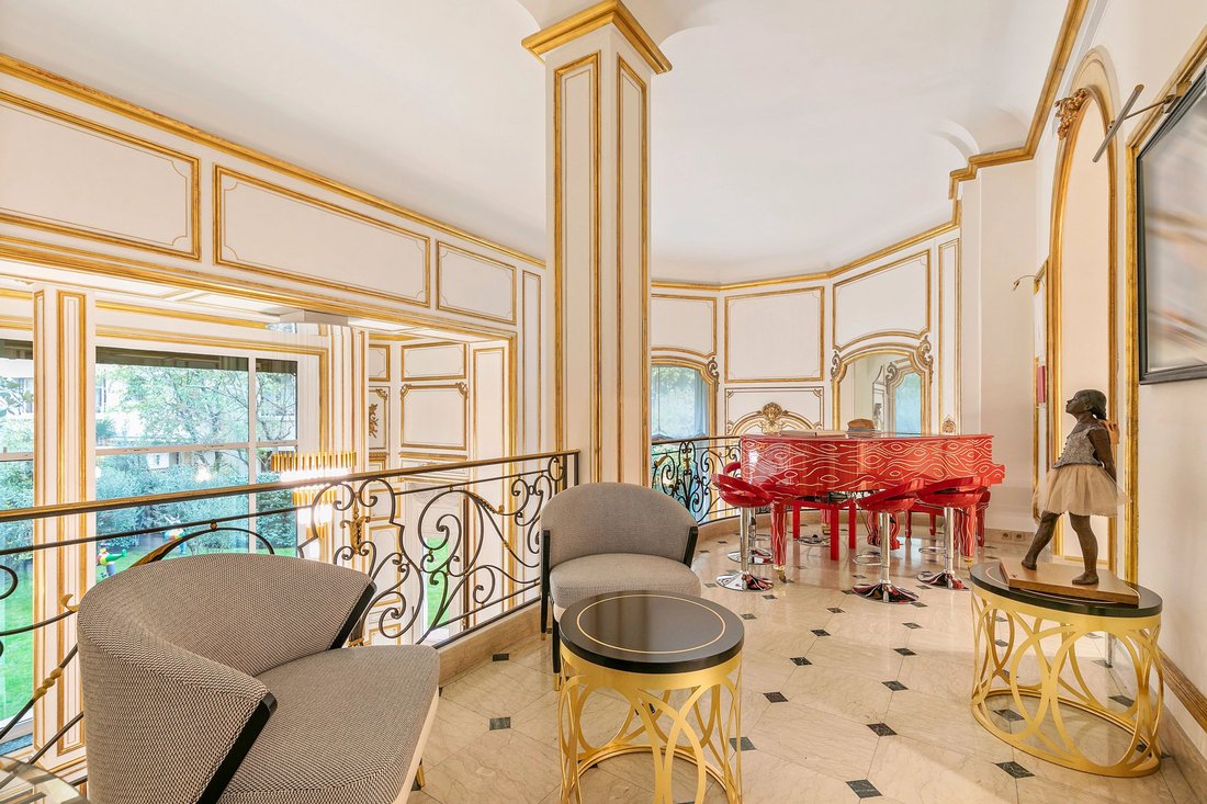 Paris 16th District – A Magnificent Apartment With A Garden In Paris ...