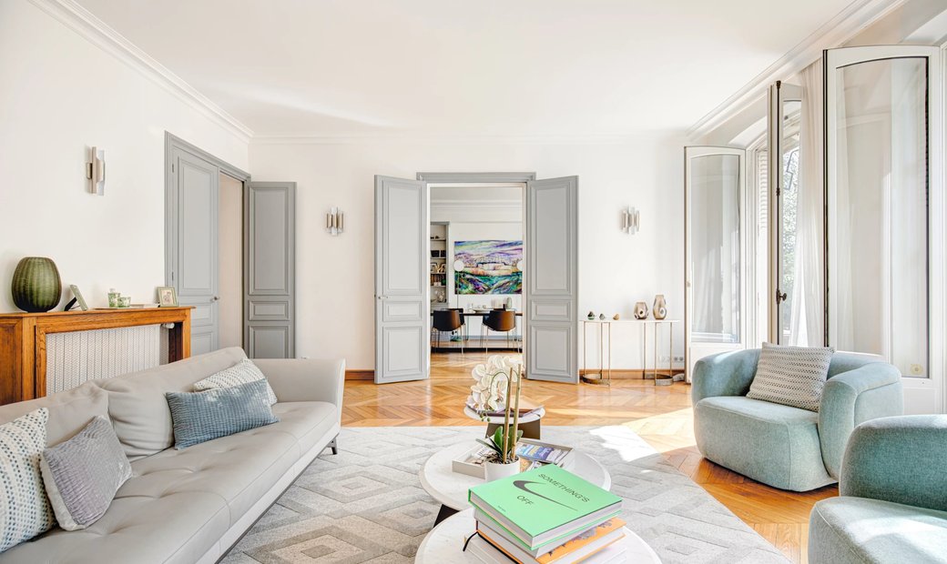 Paris 16th District – A 3 Bed Apartment With A Garden In Paris, France ...