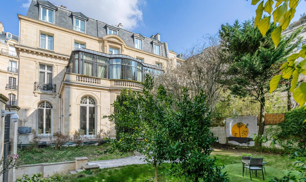 Paris 16th District – A Sumptuous Private Mansion In Paris, France For ...