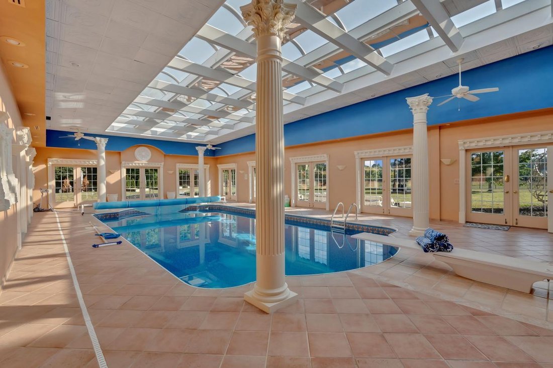 220 Degrasse Drive In Elizabethton, Tennessee, United States For Sale ...