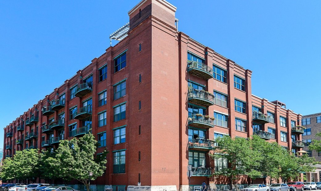 Simply Stunning Triplex Penthouse In Chicago, Illinois, United States ...
