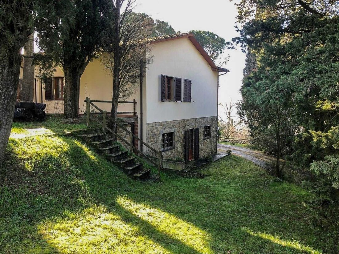 This Beautiful 527 Sqm Property Is On Two Levels In Subbiano, Tuscany ...