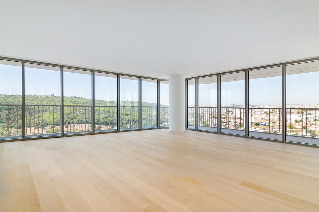 Magnificent, 4 Bedroom Apartment, Infinity Tower, In Lisbon, Lisbon ...
