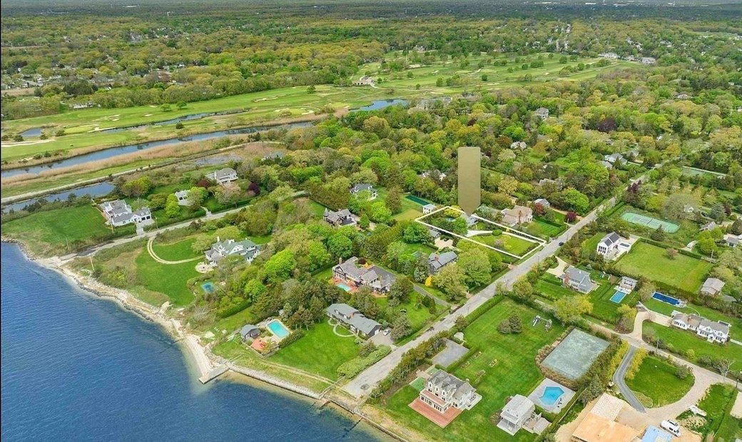 House Bellport Village In Remsenburg Speonk, New York, United States ...