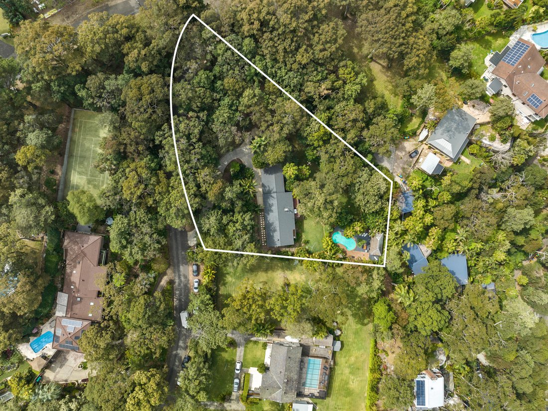 Luminous Home With Famed Ocean Views In Bayview, New South Wales ...