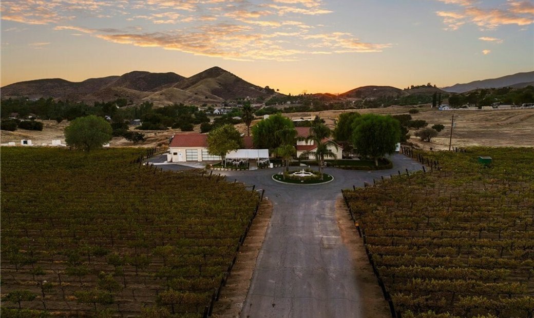 Reyes Vineyard And Winery In Santa Clarita, California, United States ...