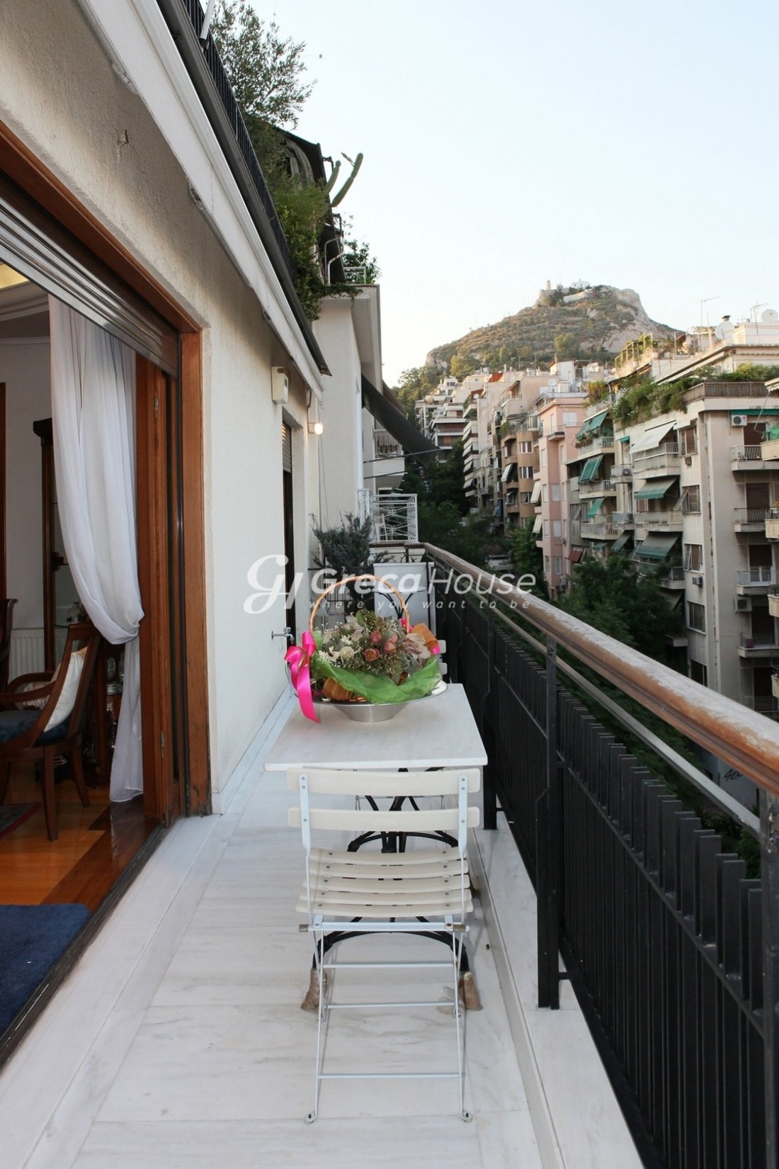 Apartment 210 Sq.M For Sale In Athens, Greece For Sale (14728682)