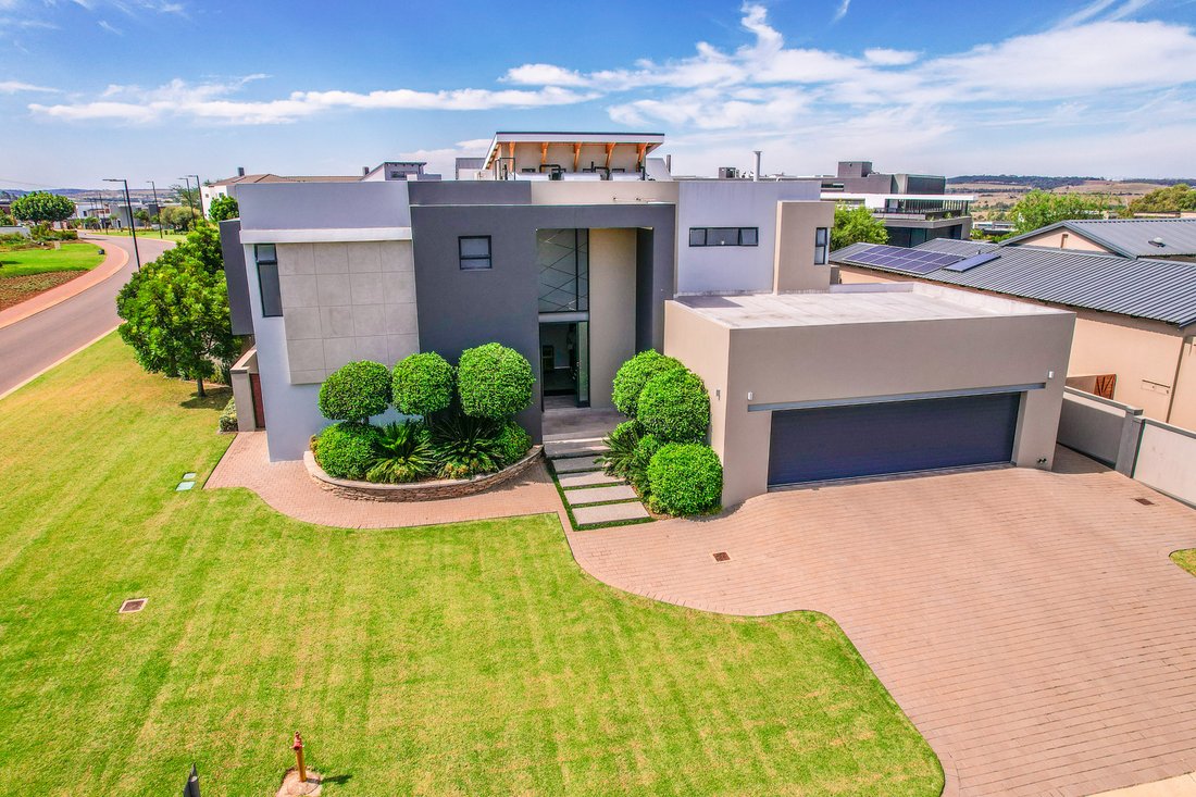 5 Bedroom Family Home Located In Midstream In Centurion, Gauteng, South ...