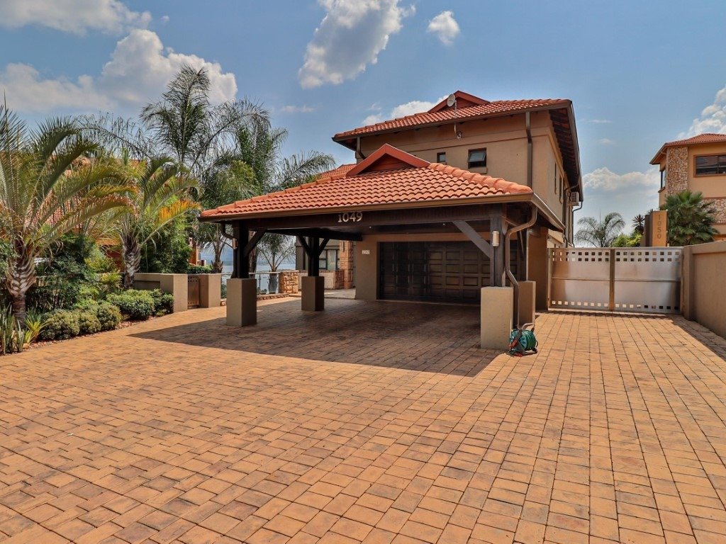 4 Bedroom House For Sale In Birdwood In Hartbeespoort, North West ...