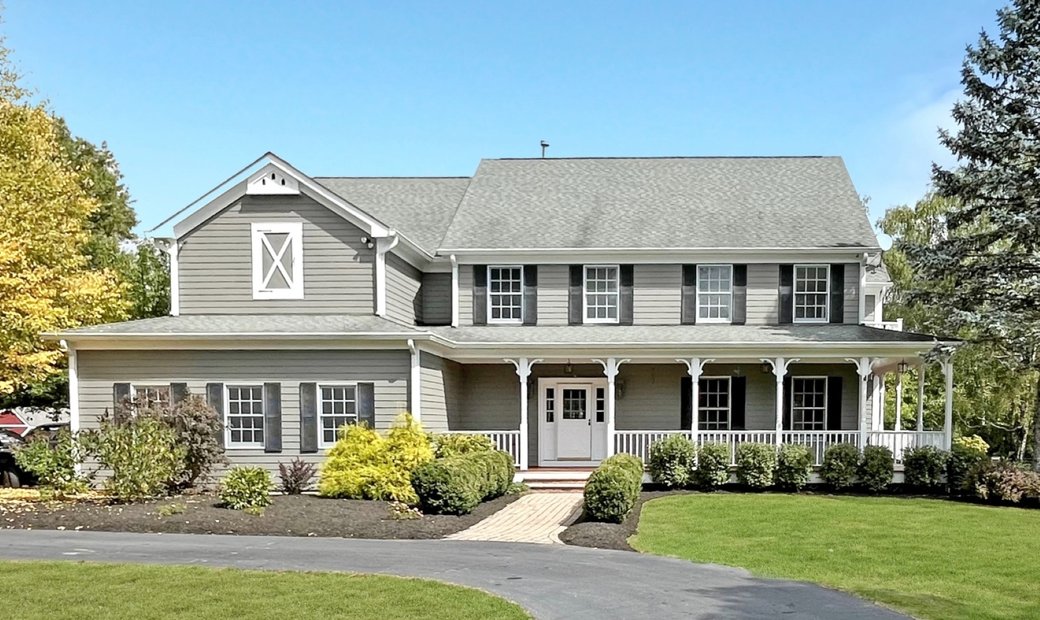 Long Sweeping Driveway To This Hideaway In Lebanon, New Jersey, United ...