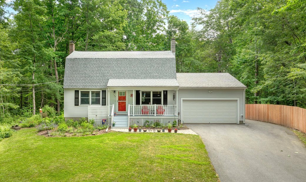 107 Ledgewood Drive In Falmouth, Maine, United States For Sale (14741380)